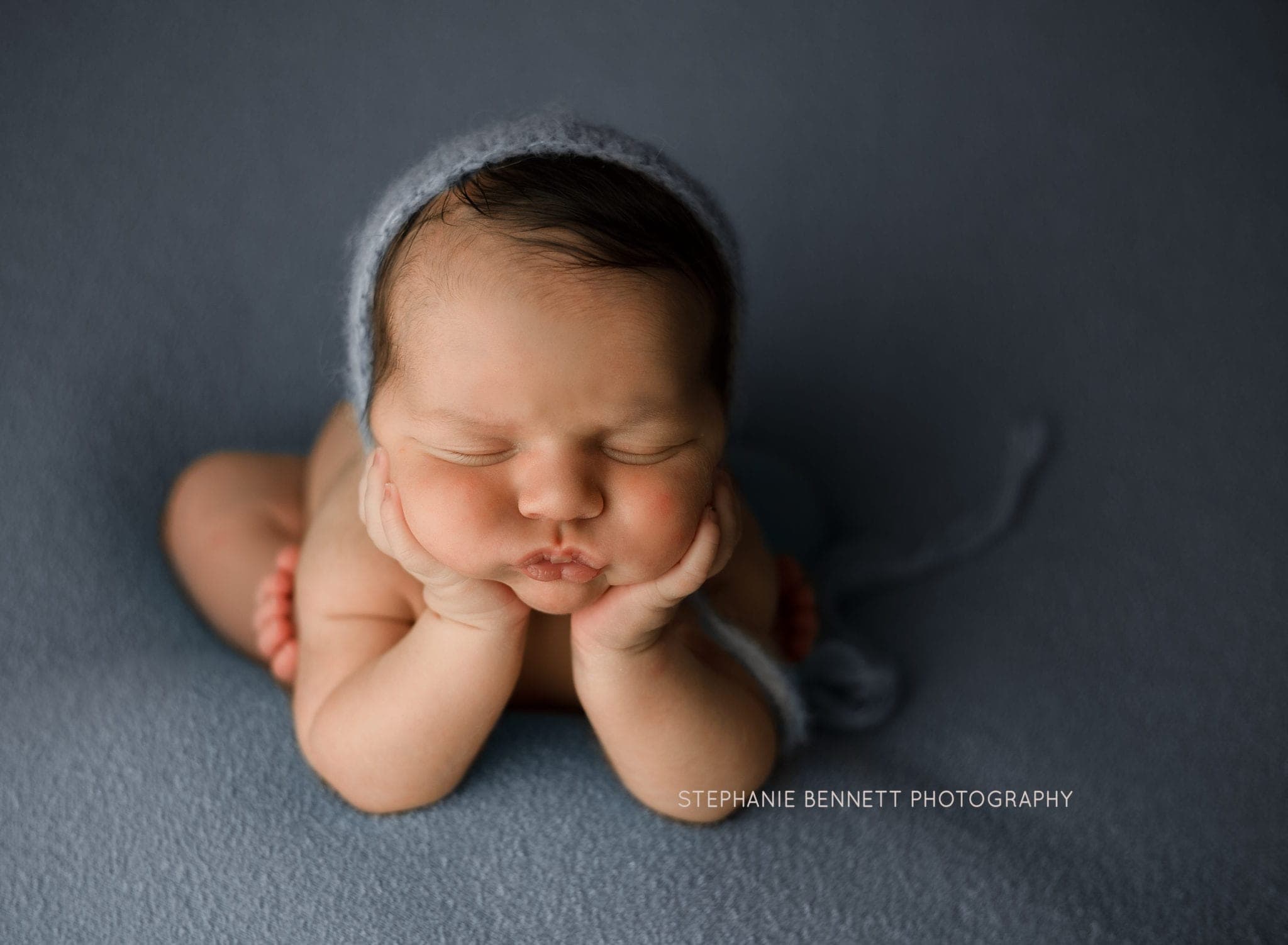 Guide to Newborn Poses - Stephanie Bennett Photography