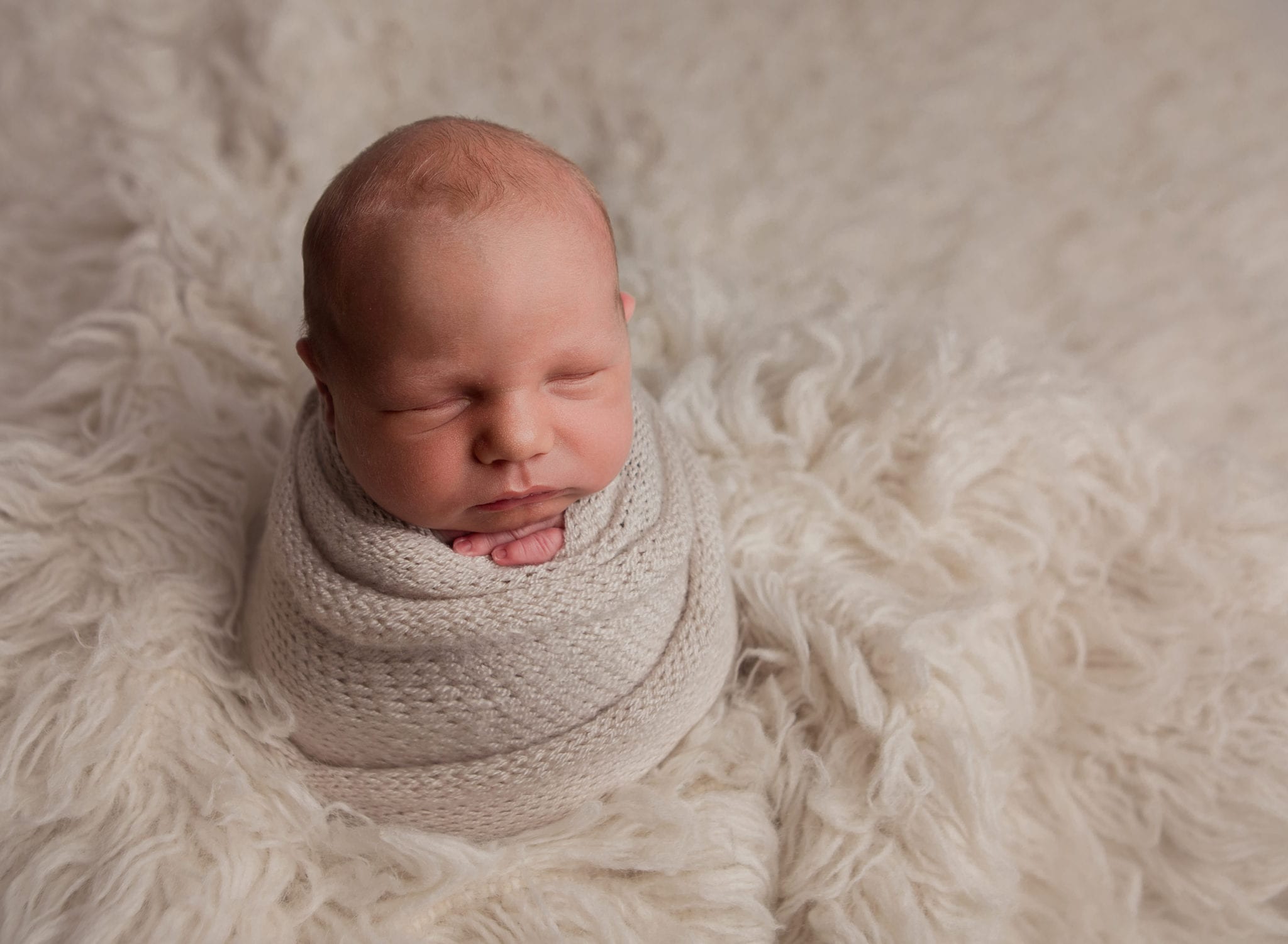 Guide to Newborn Poses - Stephanie Bennett Photography
